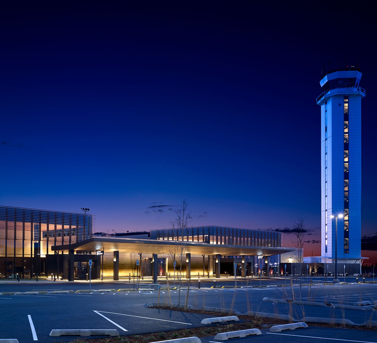 Towered and non-towered airports operate across the region | Puget ...